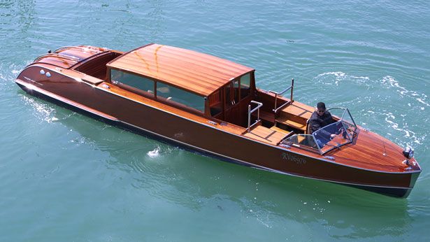 Tagliapietra Boatworks launches new wooden 11.5m Royale Limousine tender